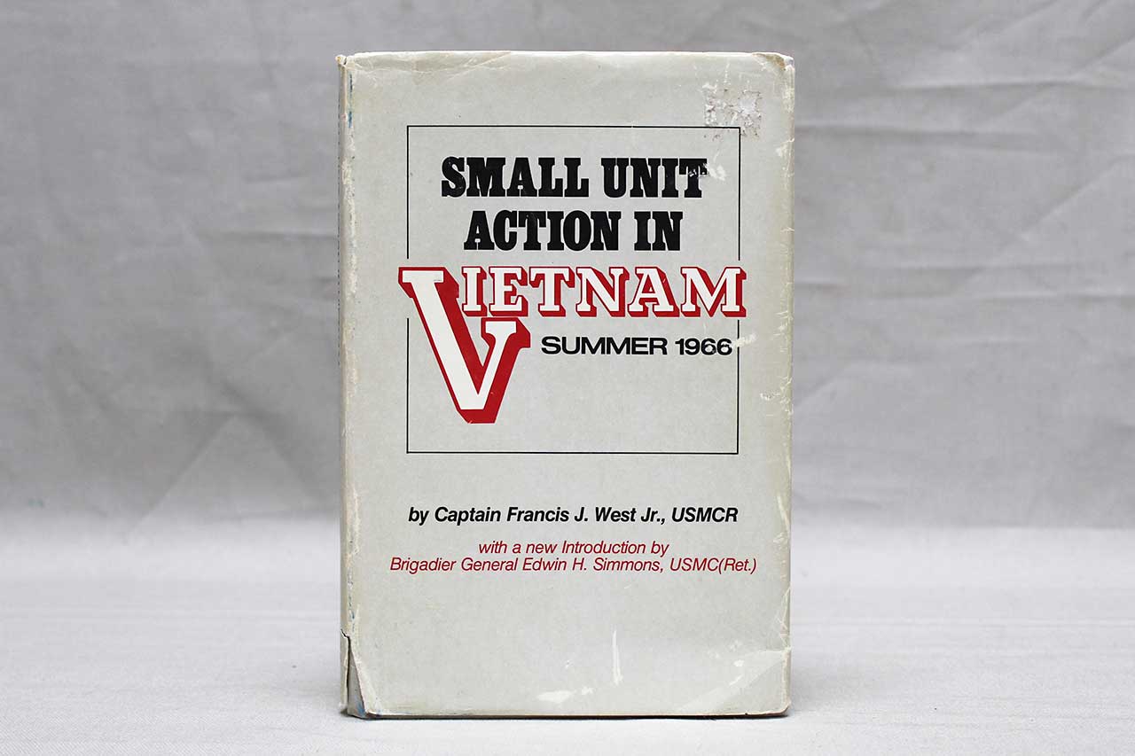 Small Unit Action in Vietnam Hardcover . BOOK274 - Time Traveler Militaria
