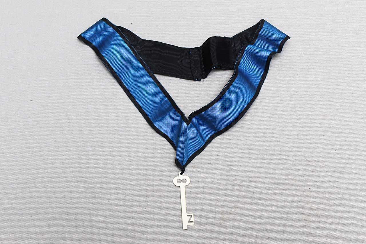 American Freemason Plastic Key Medal on Collarette . YMU4766 - Time ...