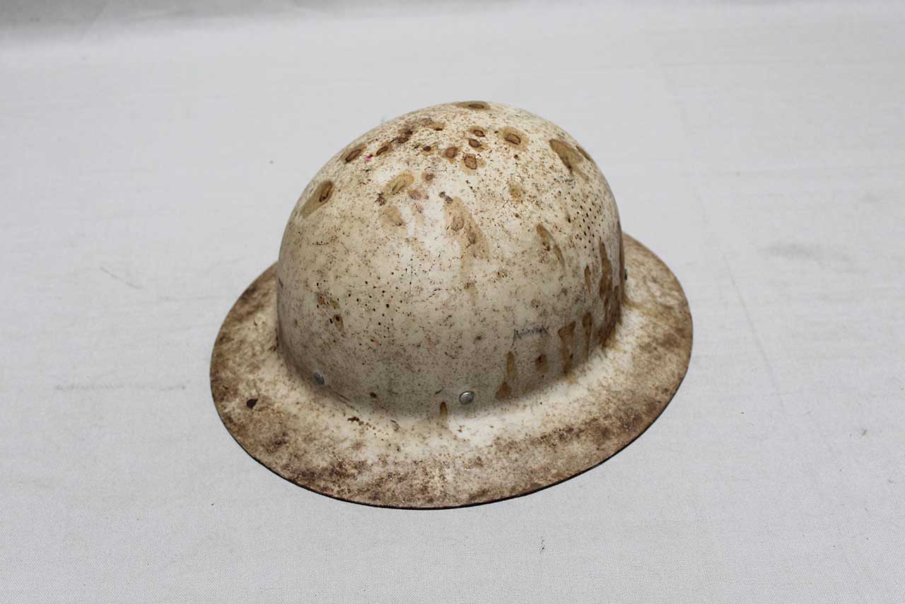 US WW2 Civil Defense Helmet . HU1267 - Time Traveler Militaria