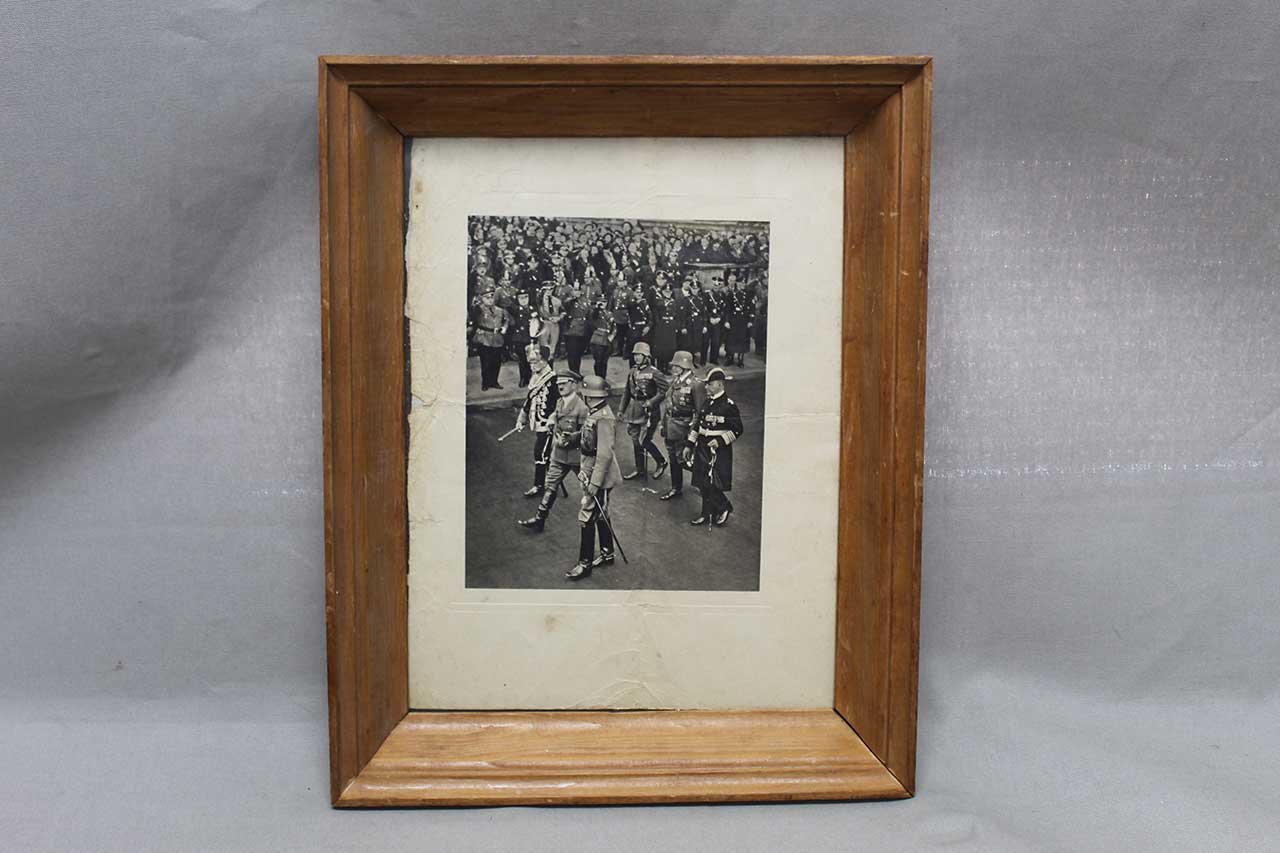 WW2 German AH Parade Picture Framed . GD1045 - Time Traveler Militaria