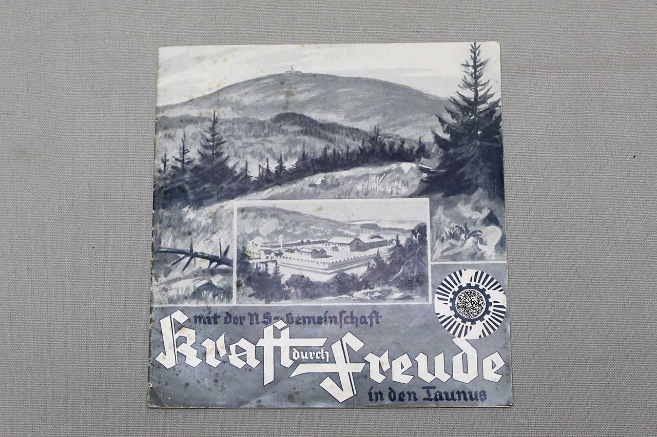 WW2 German KdF Book . GD1042 - Time Traveler Militaria